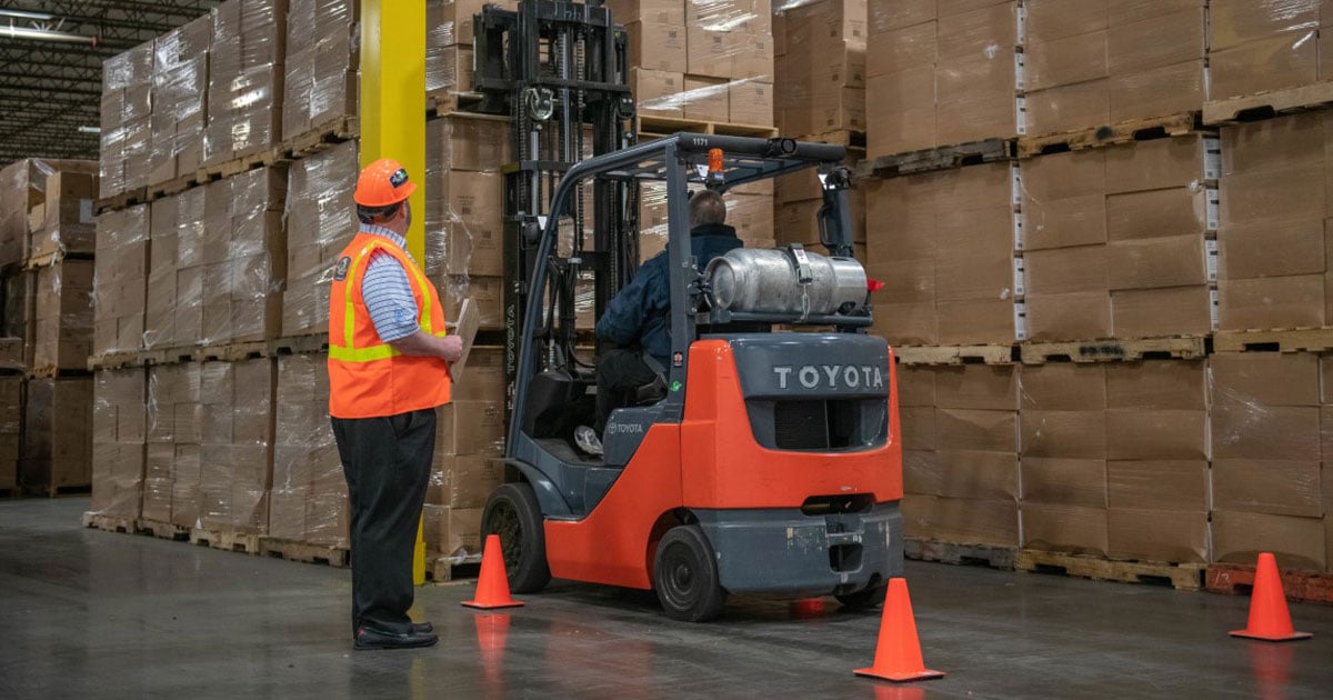 Top 6 Reasons Companies Need OSHA Forklift Certification
